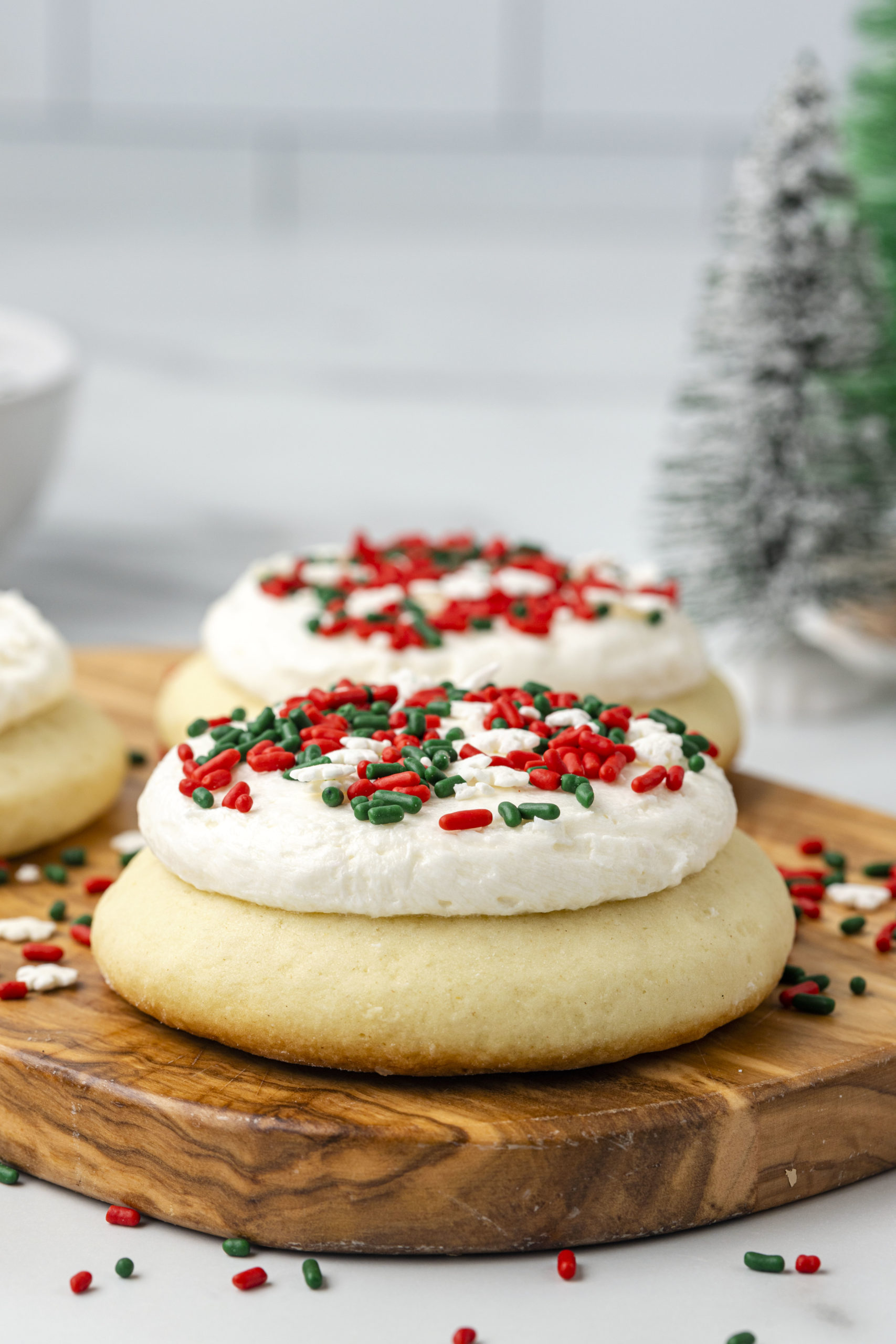 Christmas Lofthouse Cookies - easycopycatrecipe.com